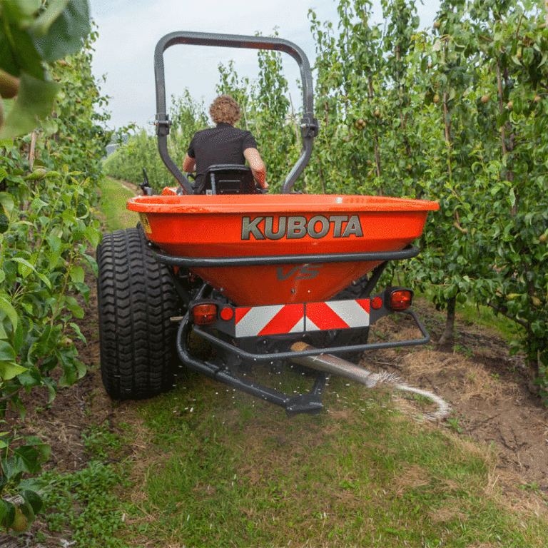 Kubota VS400-VS500 Spreader - DA Forgie Limavady Lisburn